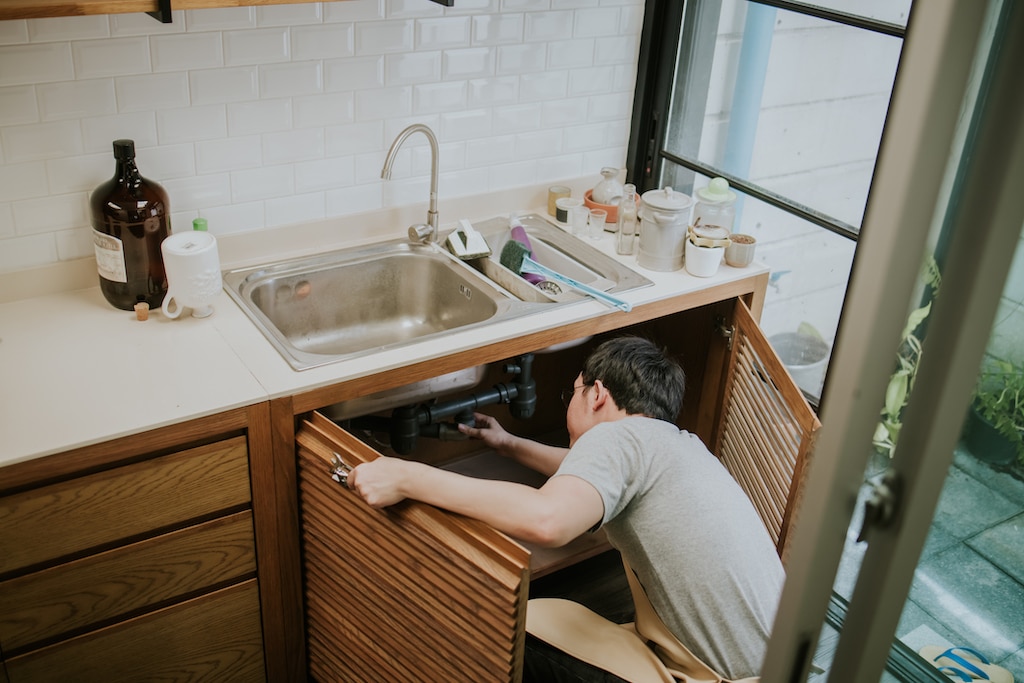 Kitchen Sink Plumbing: Essential Guide - Benjamin Franklin Plumbing